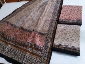 Explore more about the traditional Handlooms of Madhya Pradesh